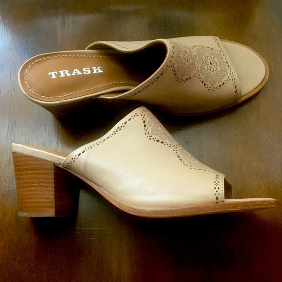 Trask | Shoes | Track Carlene Perforted Slide In Sandal Size 75m Tan ...